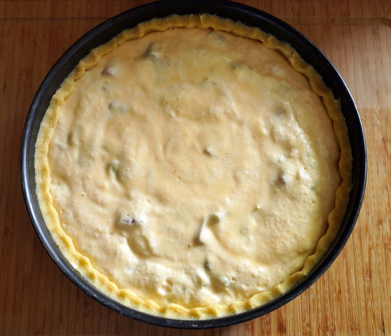 Round Cake Tray Baking Tray with Fresh Cake and Dough Stock Photo ...