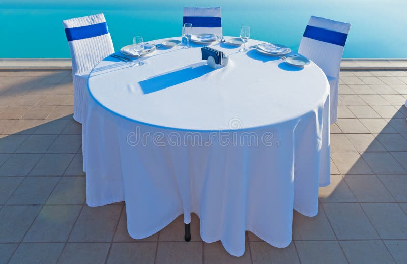 Round dining table stock image. Image of decor, place - 32048065