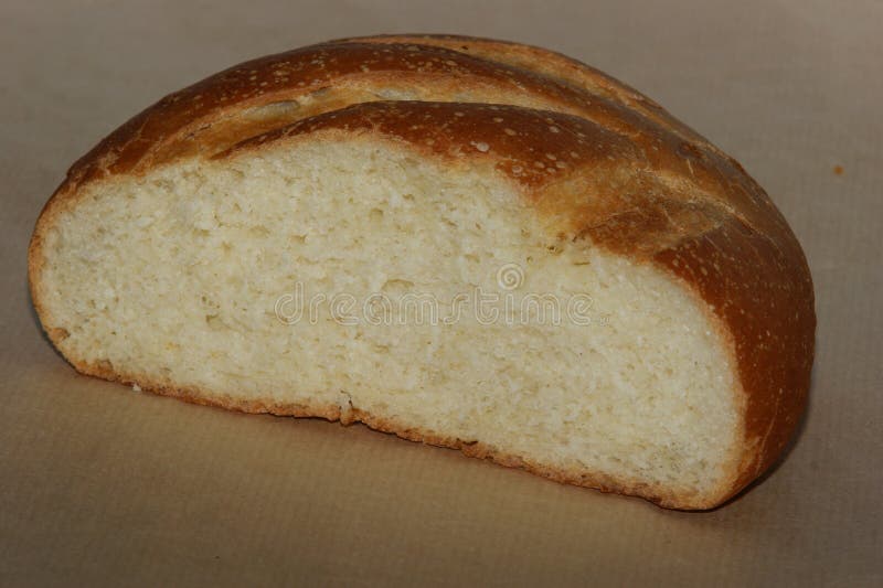 Round loaf of bread cutted stock image. Image of cutted - 98084483