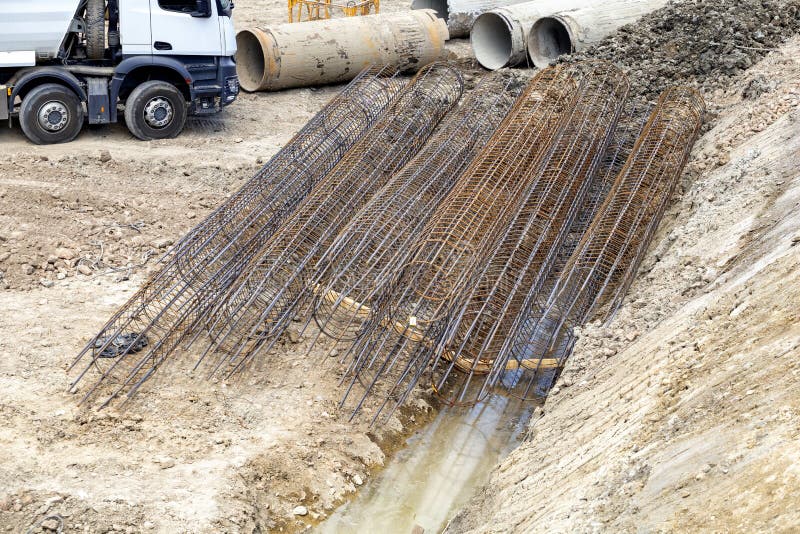 Circular Column Reinforcement Stock Image - Image of buildings ...