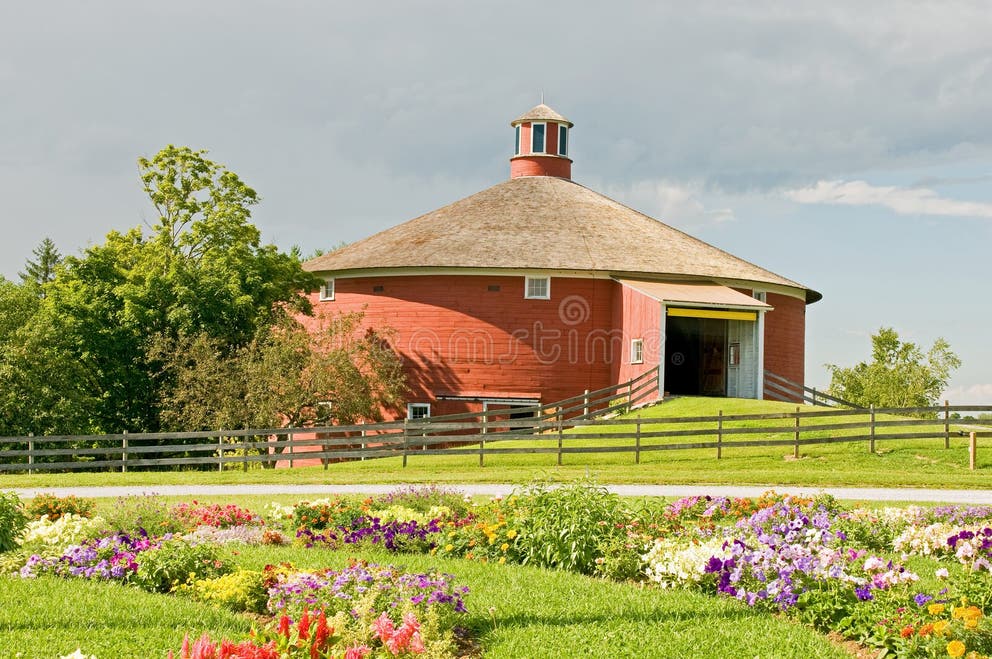 Round red barn stock image. Image of farm, rural, country - 16156909