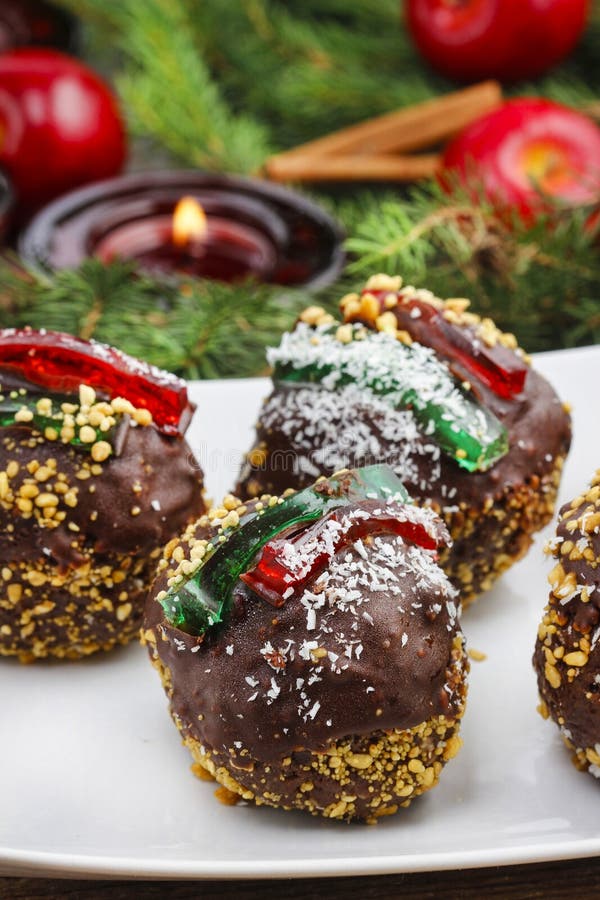 Round Shape Chocolate Christmas Cakes Stock Photo - Image of christmas ...