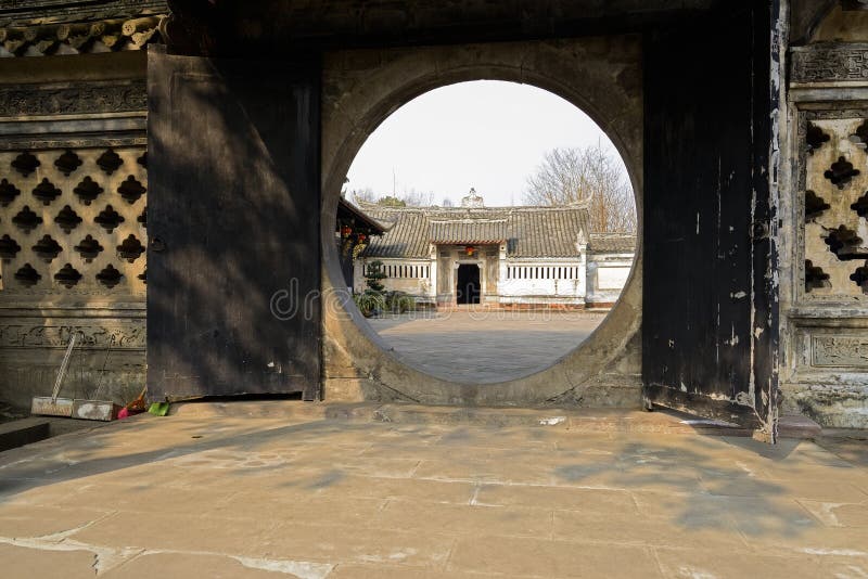 Gate of Chinese Old Building Stock Image - Image of entrance, lantern ...