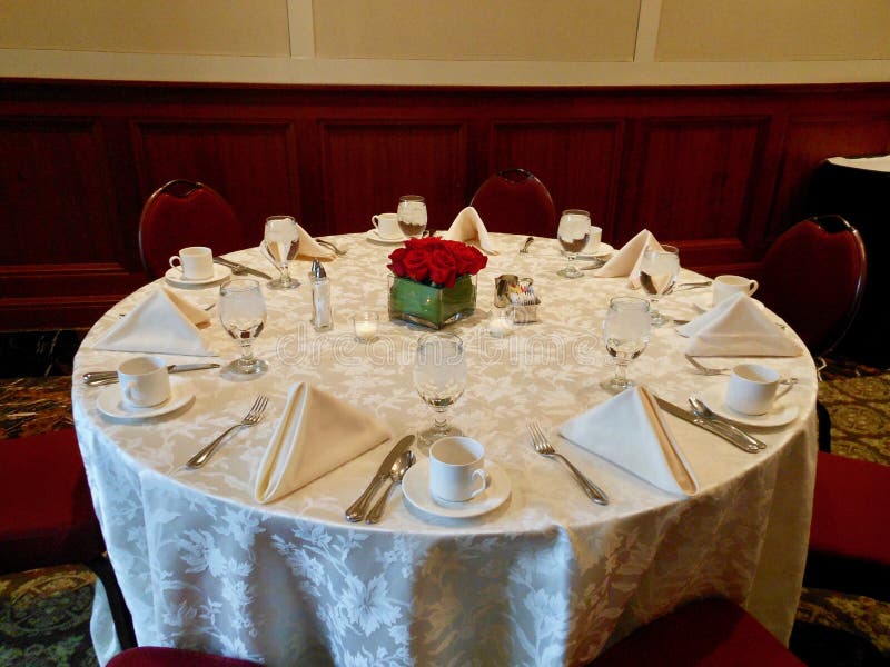 Round Table Set for Wedding Reception with White Damask Tablecloth, and ...