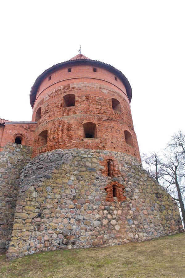 Round Tower and Wall of the Trakai Island Castle Stock Photo - Image of ...