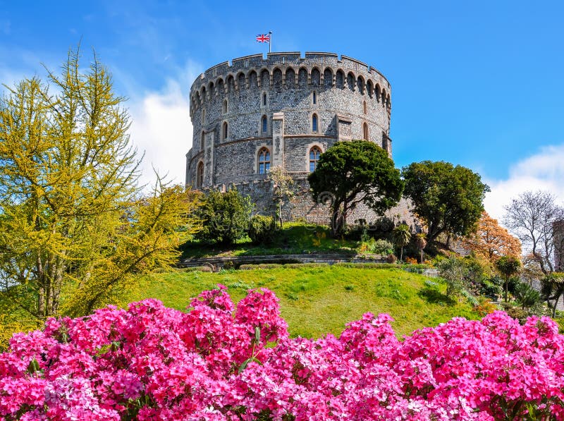 Round Tower of Windsor Castle in Spring, United Kingdom Stock Image ...
