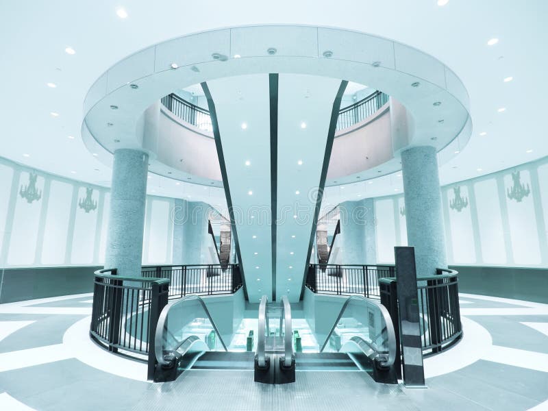 Round Walkway and Escalator Stock Photo - Image of dome, interior: 19823918