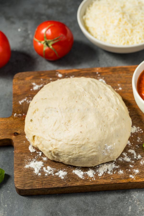 Round White PIzza Dough with Flour Stock Photo - Image of cook, flour ...