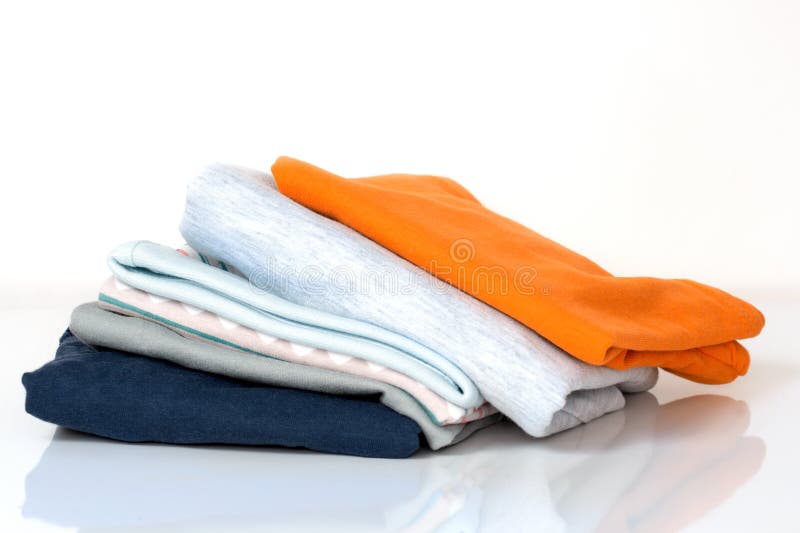 Pilha De Roupa Dobrada Do Algodão Foto de Stock - Imagem de lavado ...