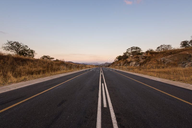 26,843 Goudron Photos libres de droits et gratuites de Dreamstime