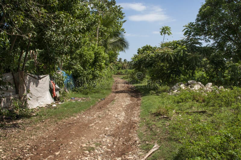 Route Haïtienne De Campagne Image stock - Image du entourage, roches ...
