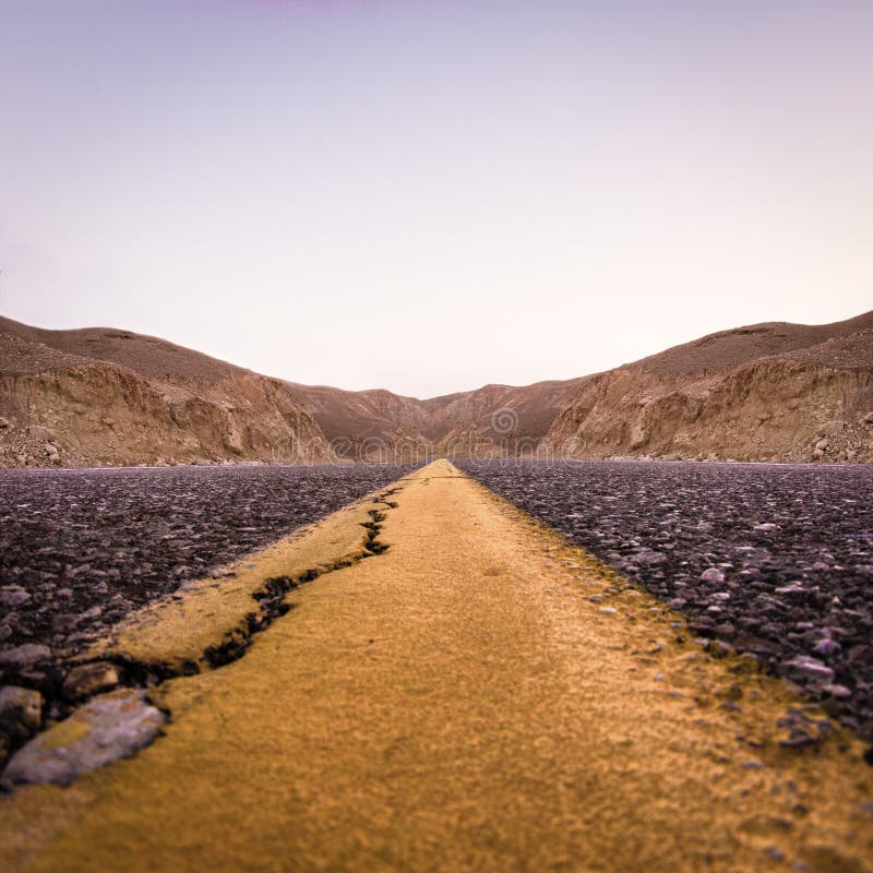 La Route Va L Infini Photos Stock - Téléchargez 77 Photos libres de droits