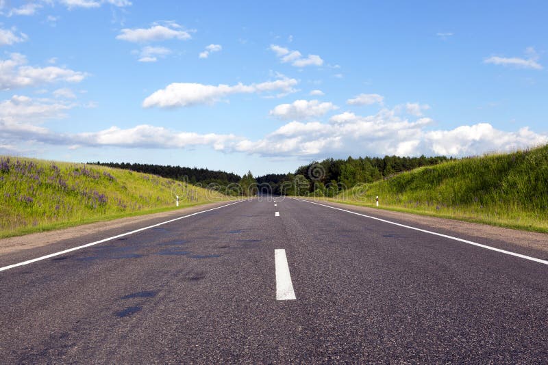 Route large photo stock. Image du fond, cordon, vert - 121697220