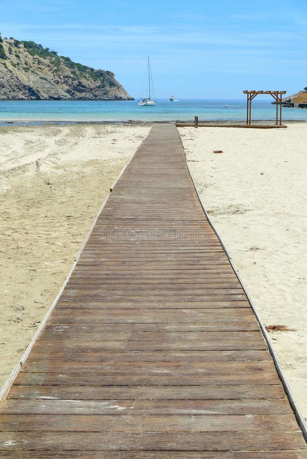Route vers la mer photo stock. Image du plage, route - 32191718