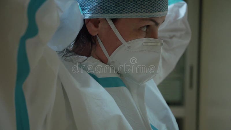 The Routine of Nurses Inside the Hospital during Quarantine Corona ...