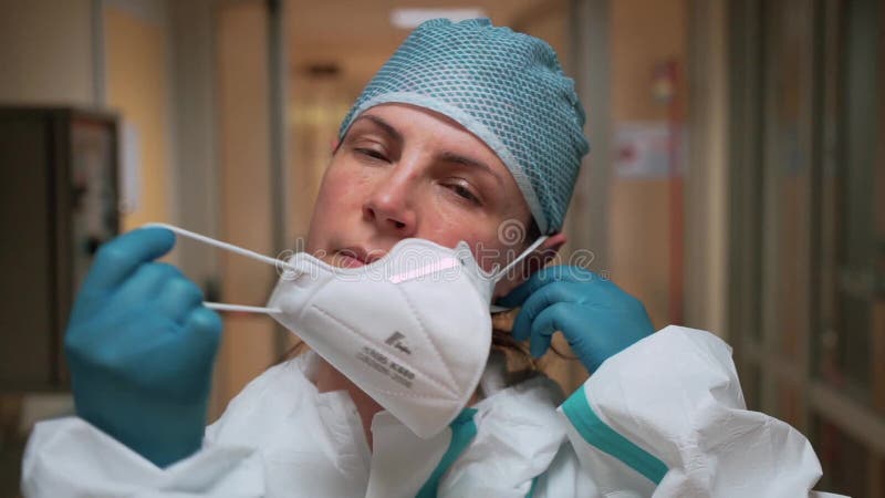 The Routine of Nurses Inside the Hospital during Quarantine Corona ...