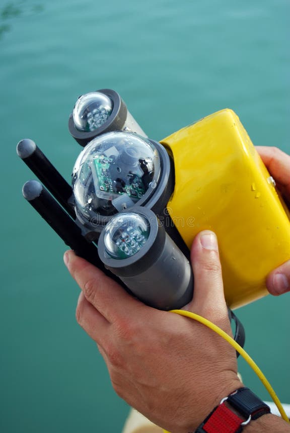 Rov stock image. Image of underwater, wires, wire, industry - 6733701