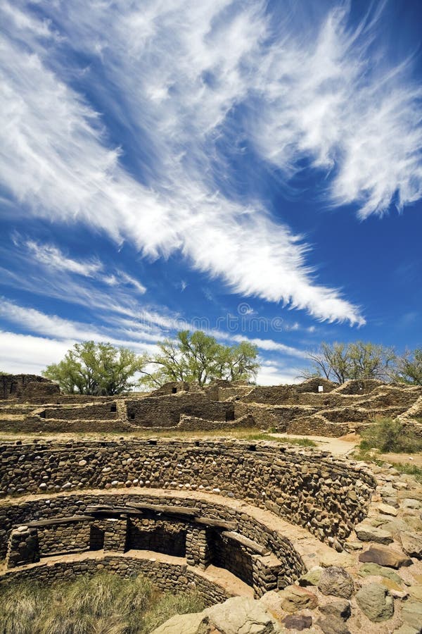 Rovine Dell'Azteco Nel New Mexico Immagine Stock - Immagine di turismo ...