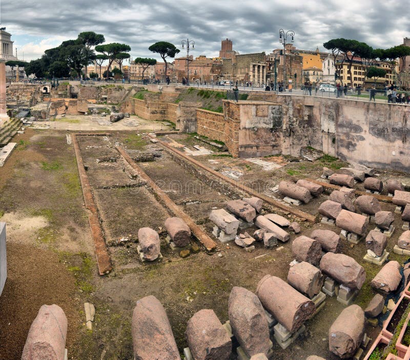 Rovine Romane Antiche a Roma, ROMA Immagine Editoriale - Immagine di ...
