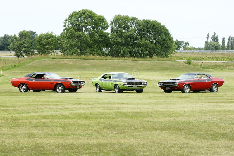 Dodge challenger editorial photography. Image of side - 64687972