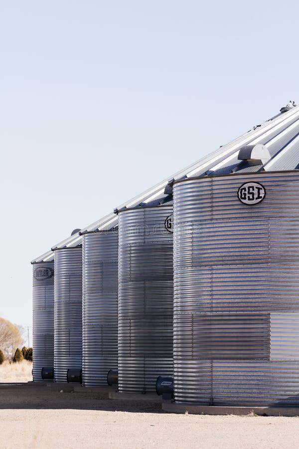 Grain silos editorial photography. Image of nature, silo - 284788412