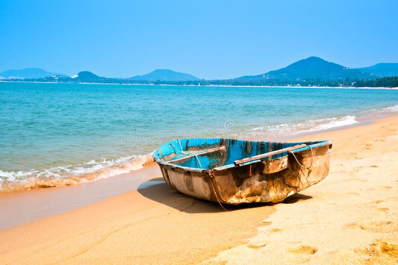 Rowboat on the Beach stock image. Image of serene, beach - 24416717