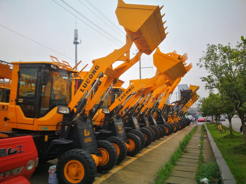 Bulldozer editorial photography. Image of mechanical - 123101467