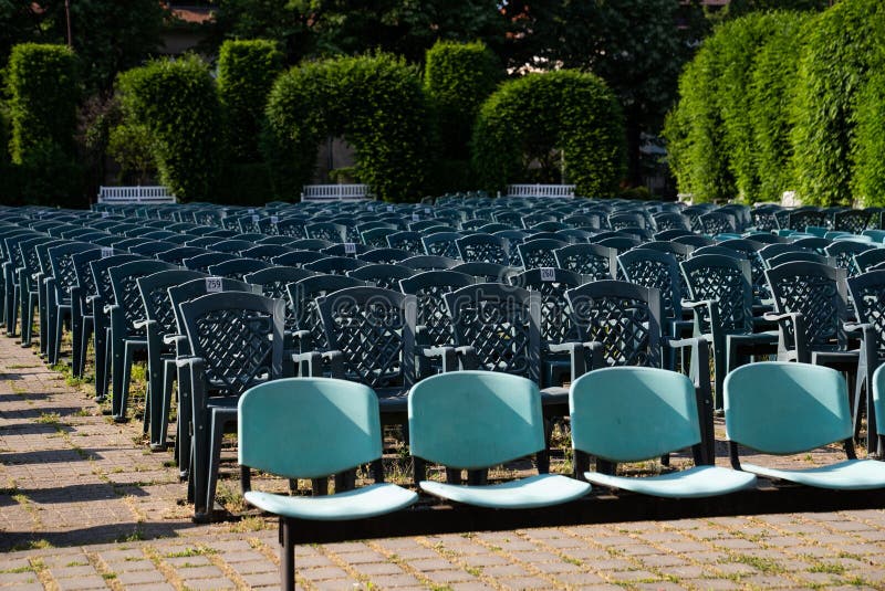 Rows of Empty Chairs in the Garden. Wedding Ceremony Preparation Stock ...