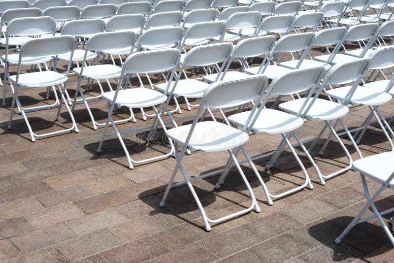 Rows Of Folding Metal Chairs Stock Image - Image of group, facing: 33306157