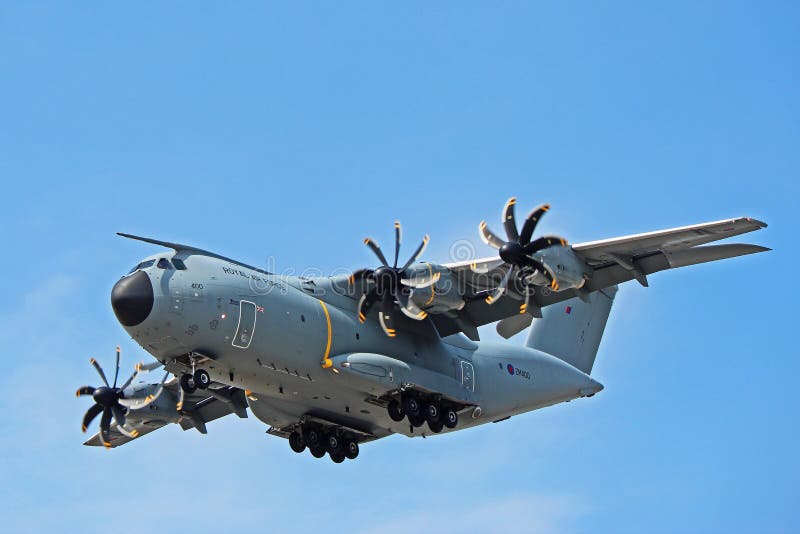 Royal Air Force Airbus A400M Front View Redaktionelles Stockfotografie ...