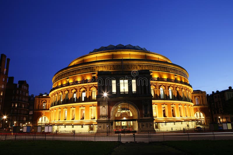 Royal Albert Hall at Night stock photo. Image of city - 22227750