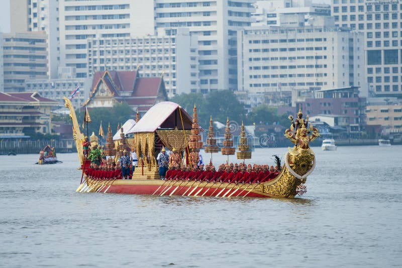 The Royal Barge Procession editorial photo. Image of famous - 27477441