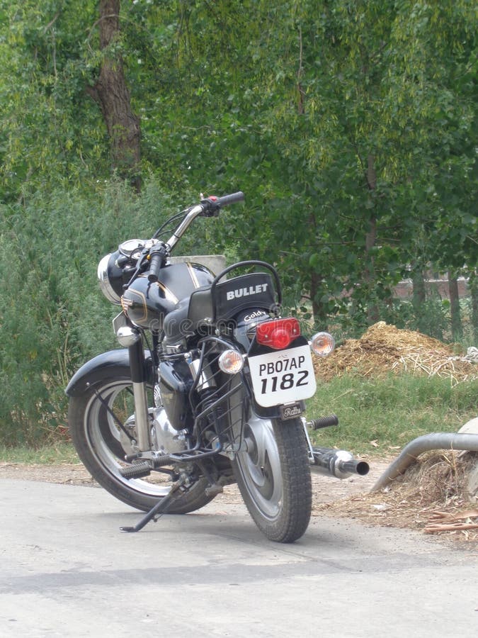 Royal Enfield Bullet 350 Electra Editorial Image - Image of gateway ...