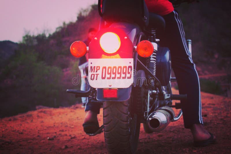 Royal Enfield Classic 500 CC Bike Editorial Stock Photo - Image of ...