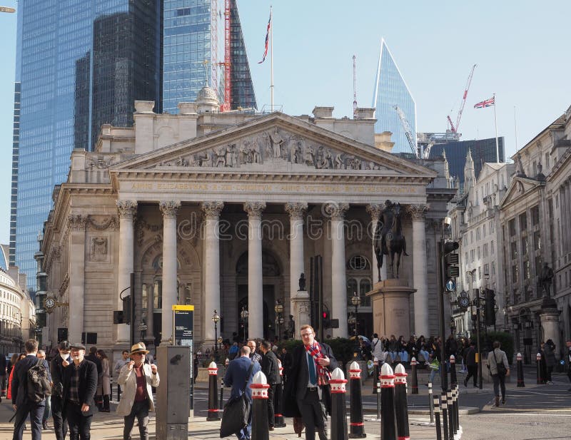 Royal Exchange in London editorial photo. Image of town - 264751661