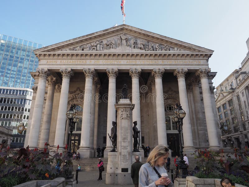 Royal Exchange in London editorial photo. Image of england - 265021411