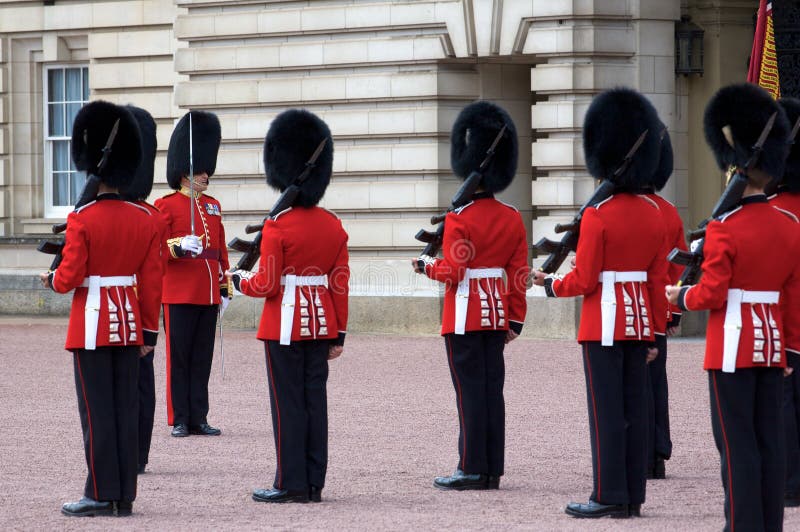 Royal Guard Buckingham Palace Editorial Stock Image - Image of changing ...