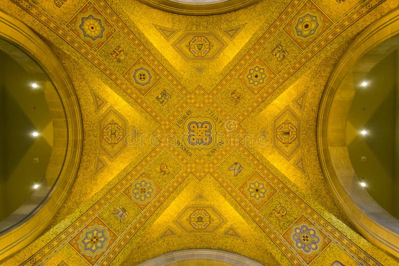 The Royal Ontario Museum editorial image. Image of decor - 92217645