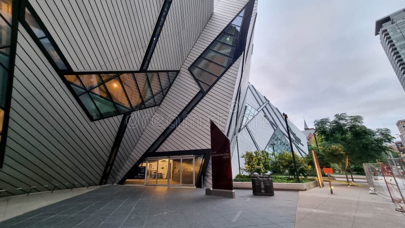 Royal Ontario Museum in Toronto Editorial Stock Image - Image of ...