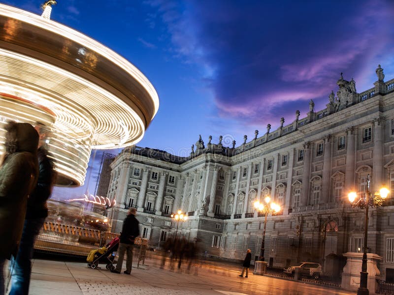 Royal Palace, Madrid stock image. Image of twilight, season - 41473697