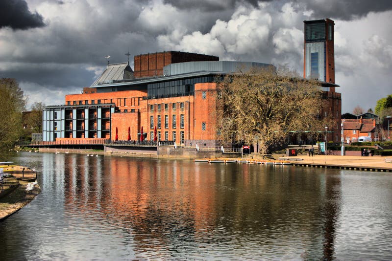 The Royal Shakespeare Theatre in Stratford upon Avon Stock Photo ...