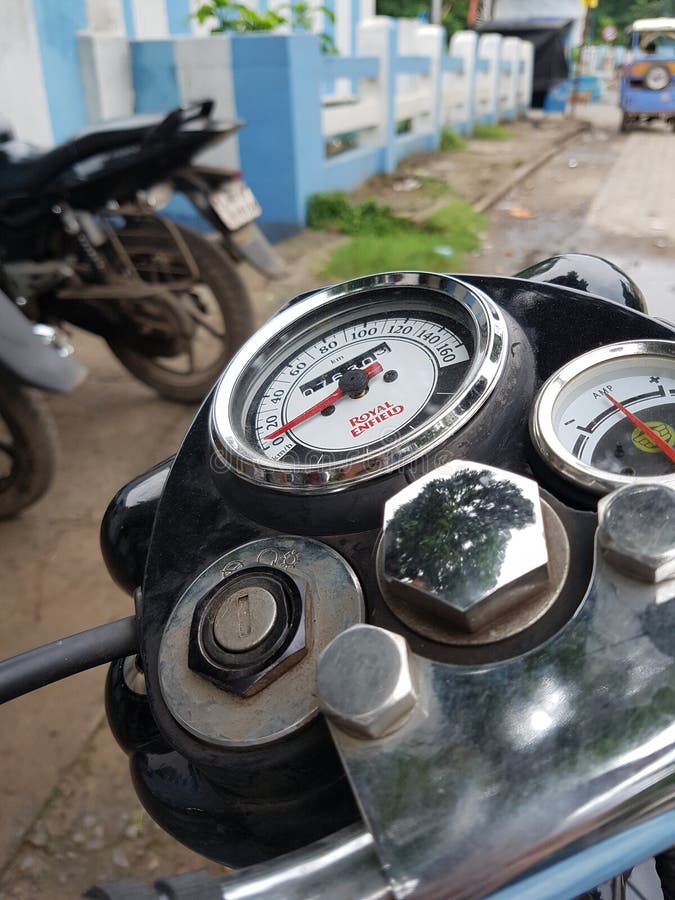 Royal speed editorial photography. Image of royal, bike - 122344342