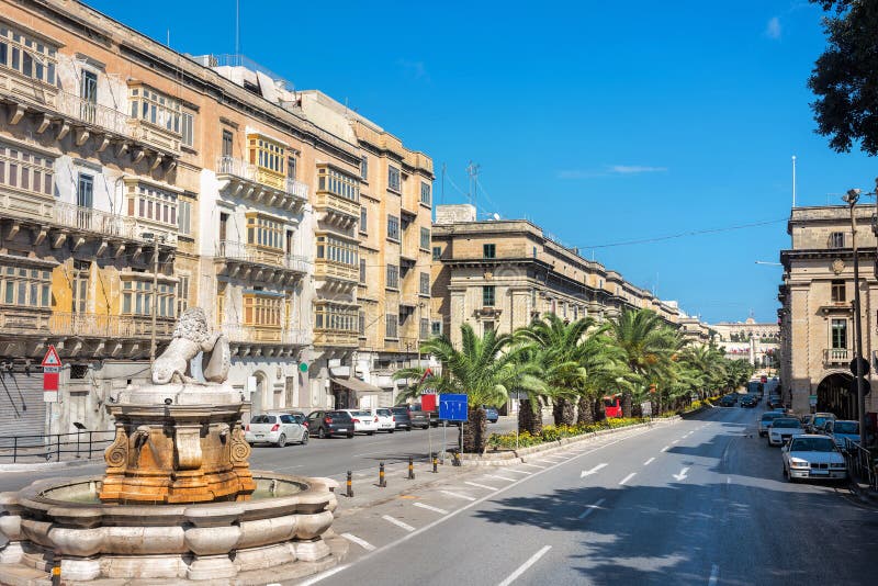 Rua em Valletta malta foto de stock. Imagem de paisagem - 81495410