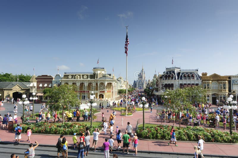 Rua principal de Disney foto editorial. Imagem de disney - 33058761