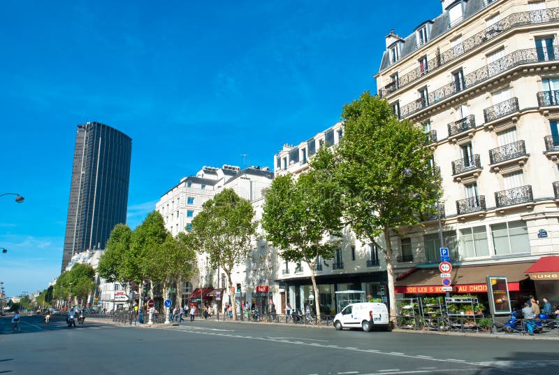 Ruas de Paris fotografia editorial. Imagem de arquitetura - 34333387