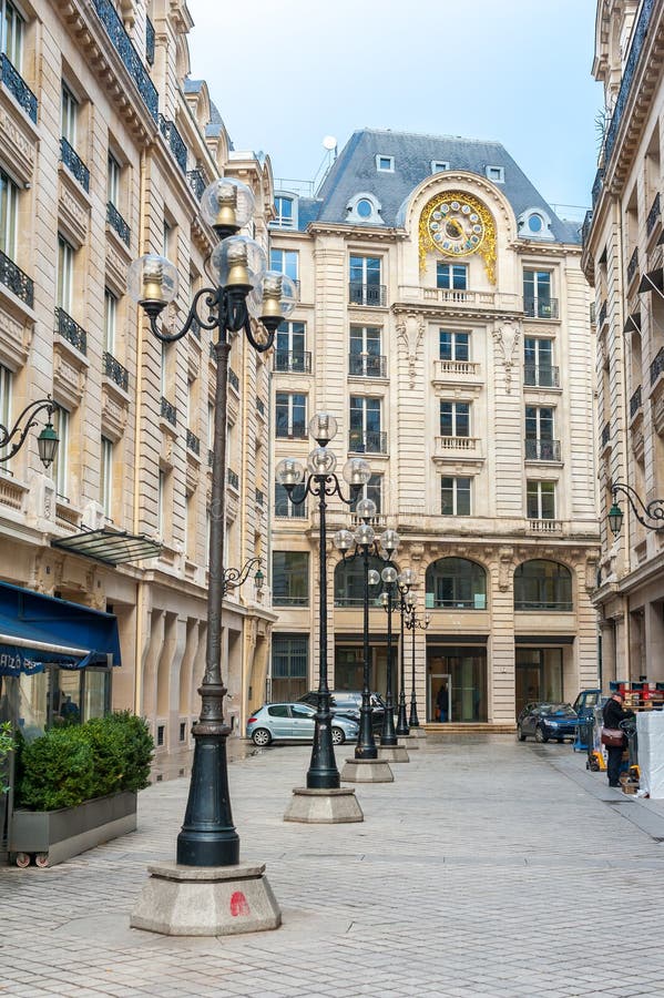 Ruas de Paris fotografia editorial. Imagem de cidade - 52682957