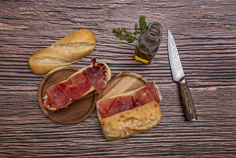 Rub the Inside Surface of the Pan with a Ripe Tomato Cut in Half To ...