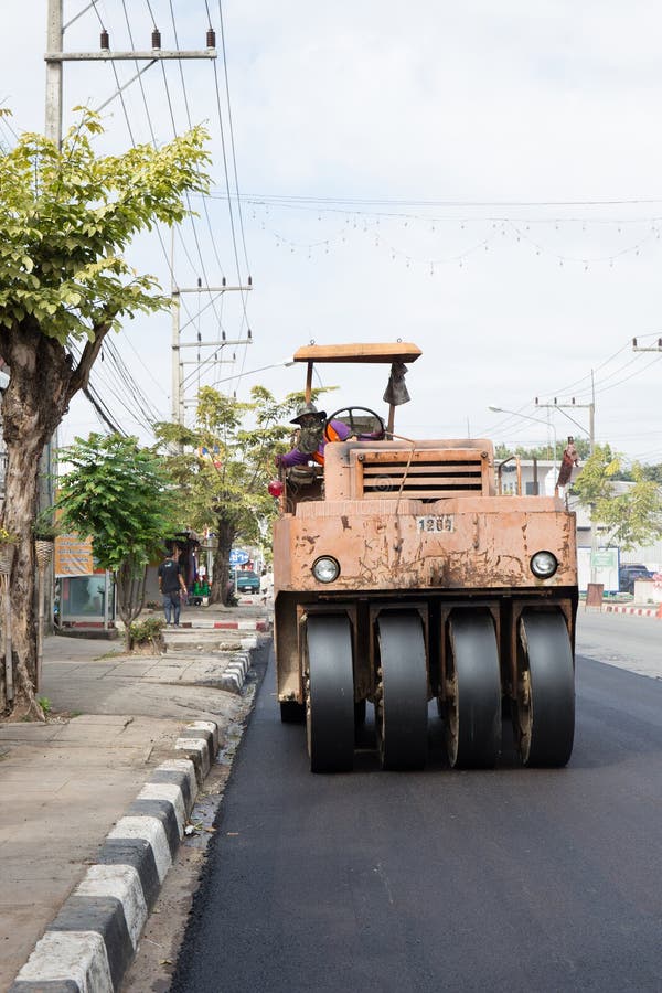 Rubber wheel compactor editorial image. Image of industry - 65001740