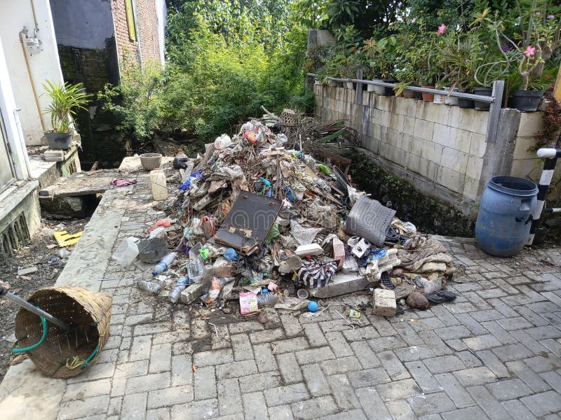 Rubbish stock photo. Image of pile, drainage, rubbish - 320585574
