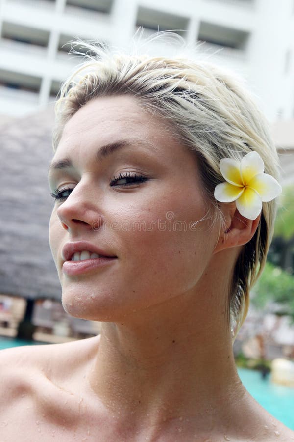 Rubio hermoso imagen de archivo. Imagen de rubio, elegante - 6290097